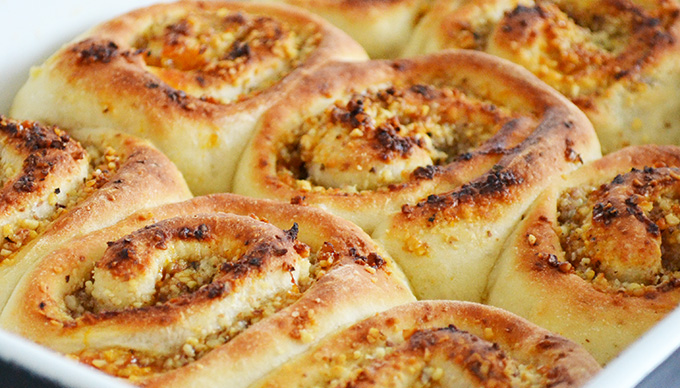 Mennyei kelt tészta tej nélkül: diós csiga - Moksha.hu